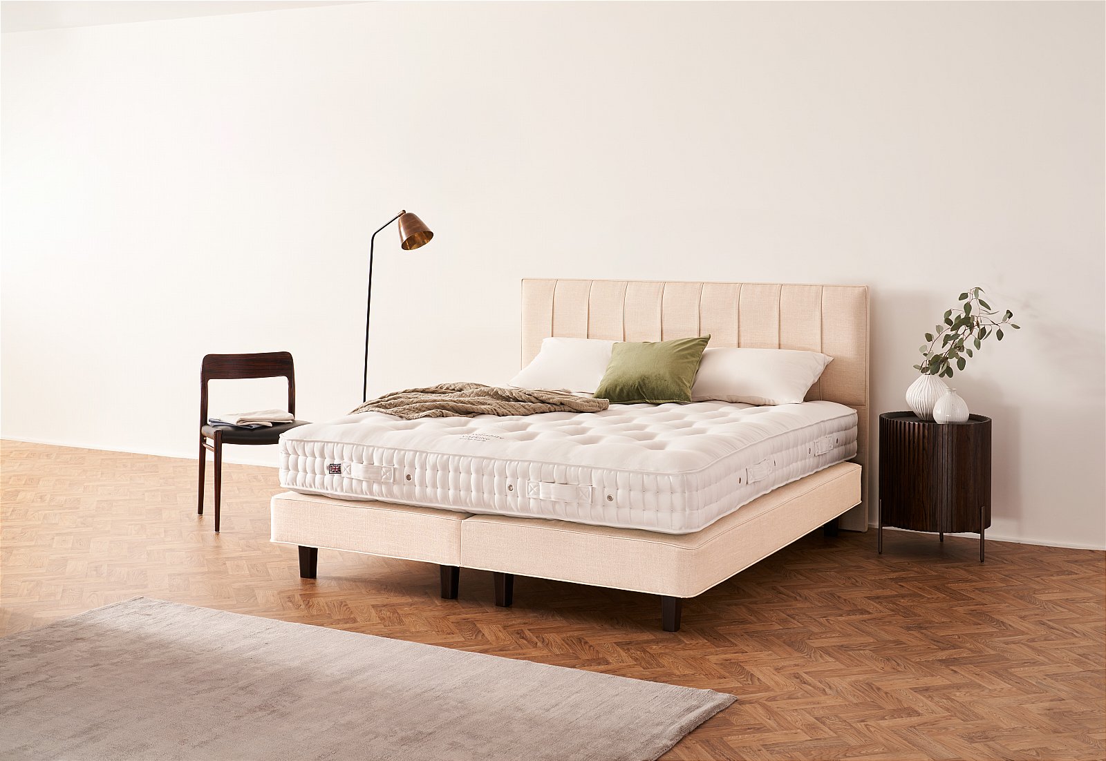 Vispring Devonshire - Wool De Luxe Shallow Divan